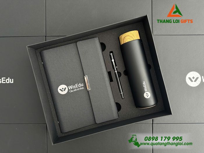 Bộ quà tặng (Sổ tay bìa còng+Bình giữ nhiệt+ Bút ký) - In khắc Logo WISEDU